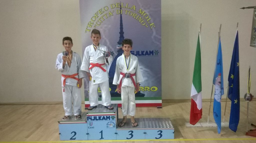 Gli atleti del Centro Judo Como fanno il pieno di vittorie | Erbanotizie Gli atleti del Centro Judo Como fanno il pieno di vittorie | Erbanotizie