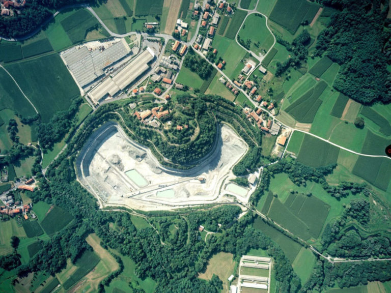 Un parco nell'ex cava di Brenno, lunedì la sigla dell'accordo | Erbanotizie